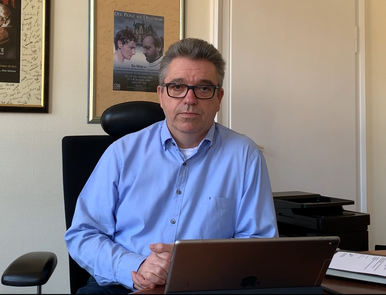 Michael Lotz am Schreibtisch 2020 - Oranienstadt Dillenburg