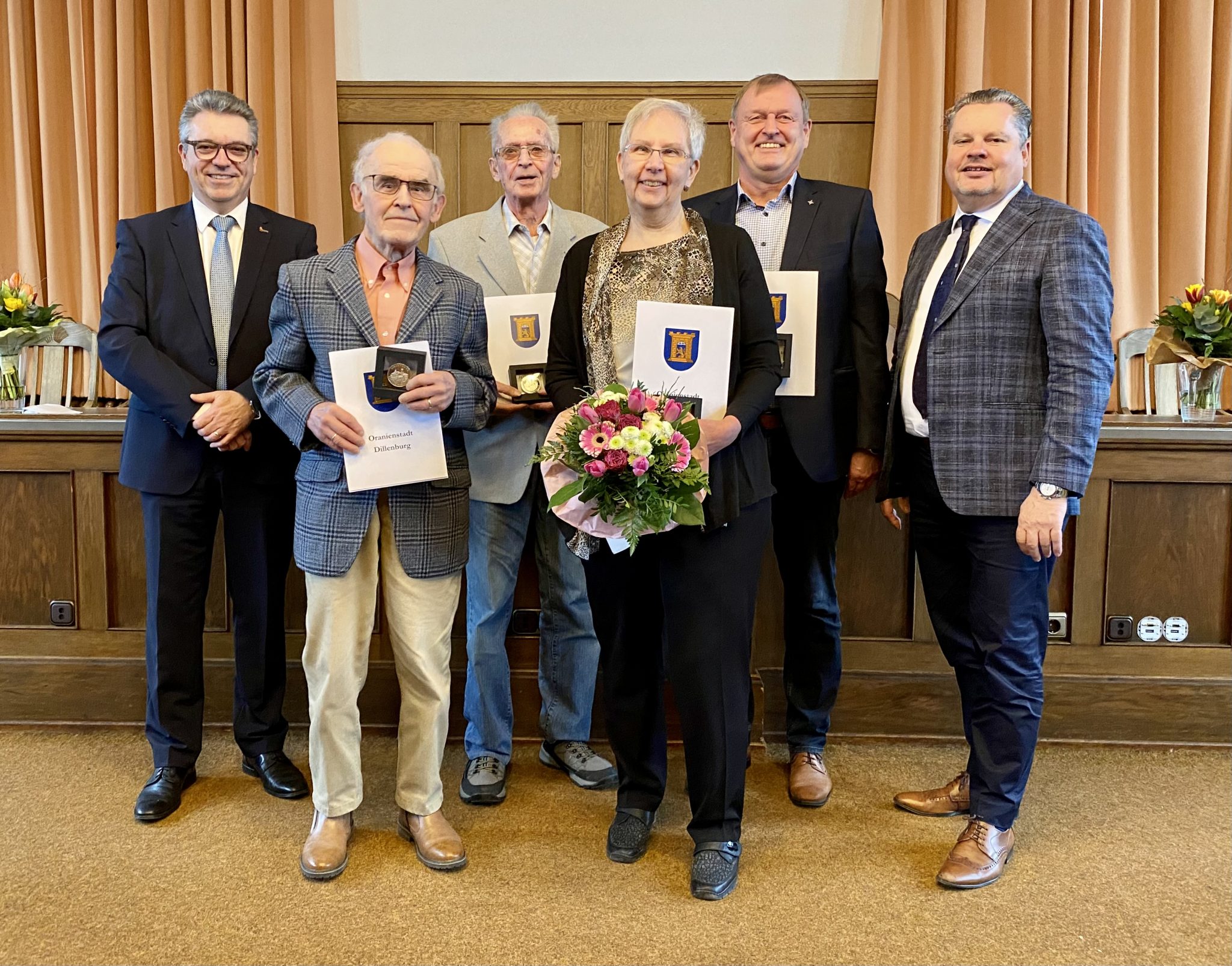 Ehrenamtspreis wurde verliehen - Oranienstadt Dillenburg