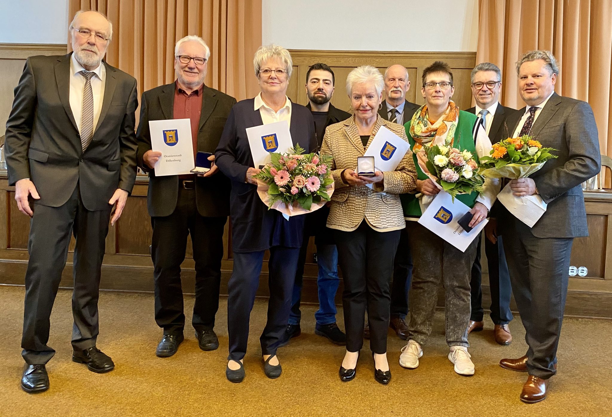 Verdiente Ehrung für langjähriges Engagement - Oranienstadt Dillenburg